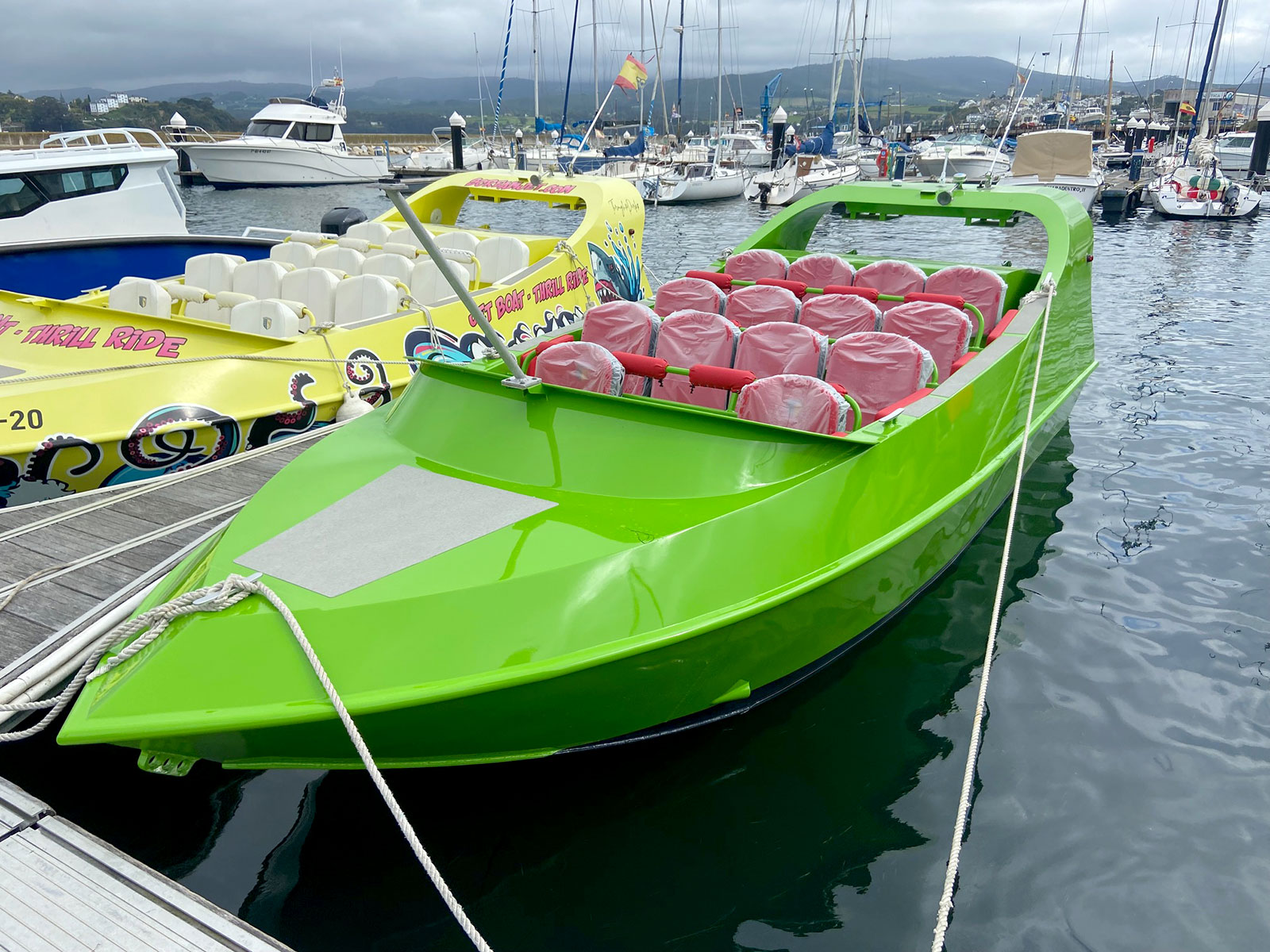 New jet boat M700WJ delivered in Geneve (Switzerland)